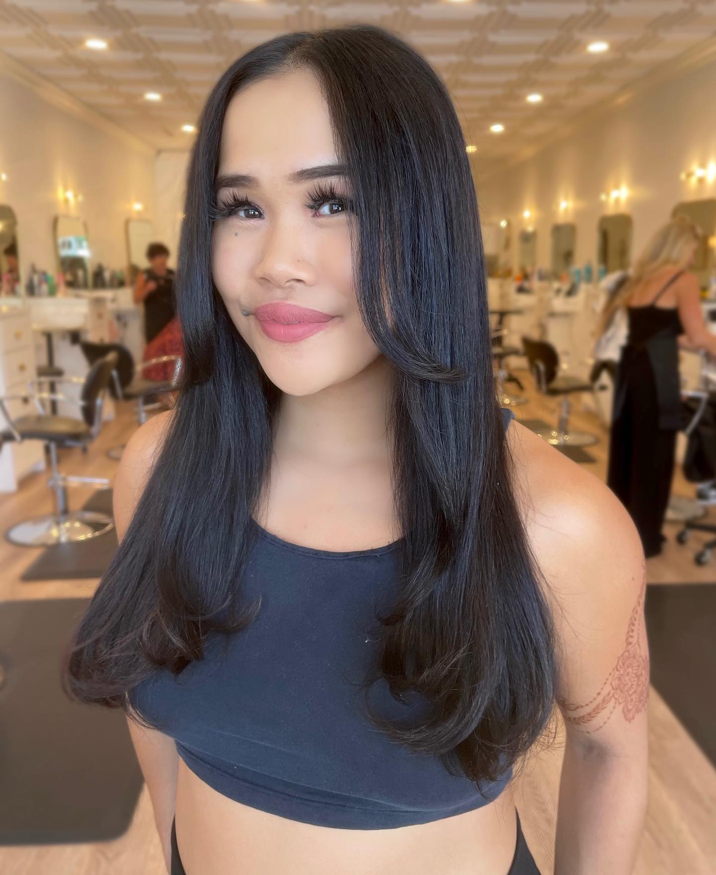 100+ Face Framing Hairstyles for Women in 2023