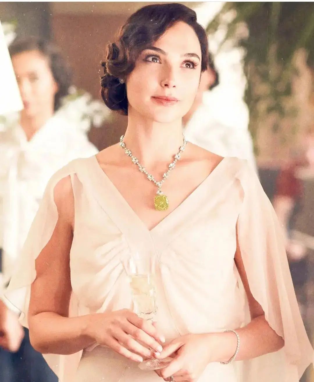 Latest Gal Gadot Hairstyles in 2023 | Health Keeda