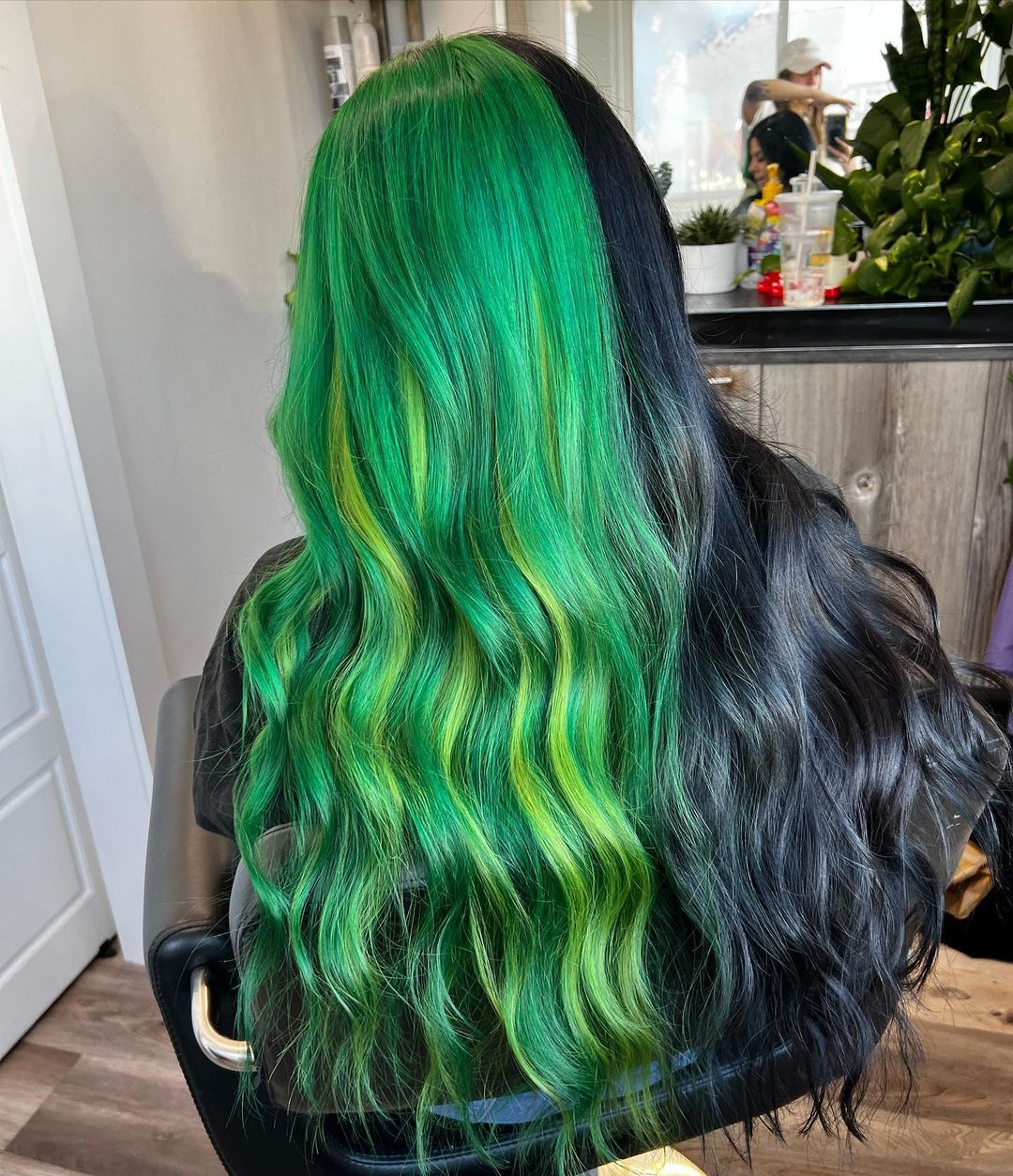 125+ Two Tone Hairstyles for Women