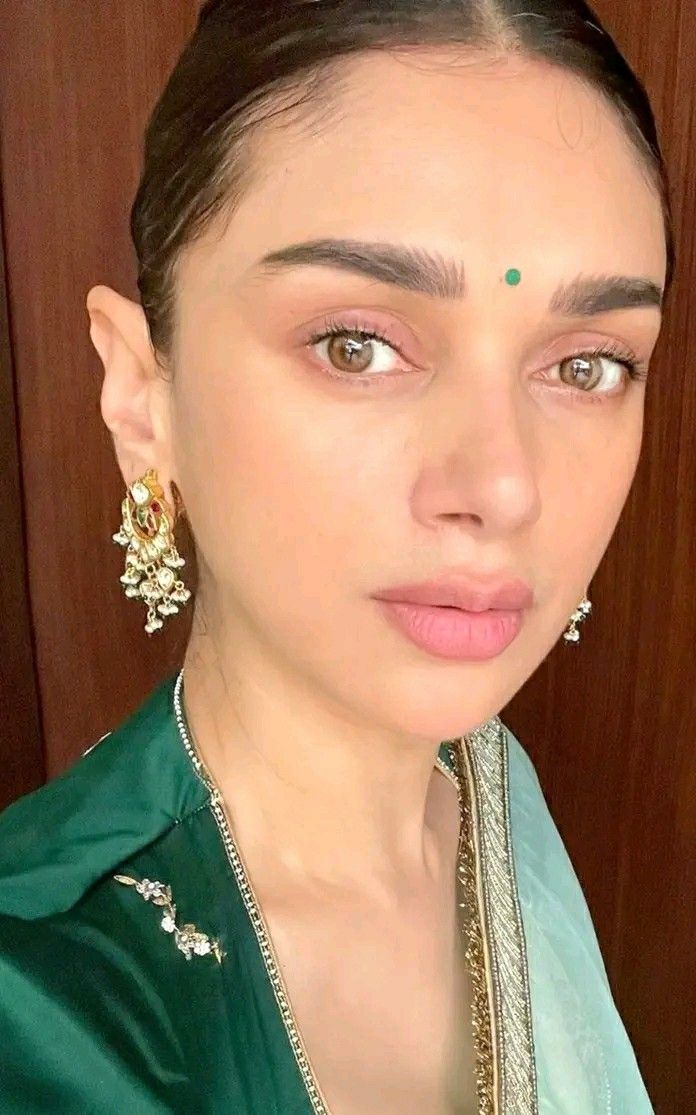 140+ Aditi Rao Hydari Hairstyles