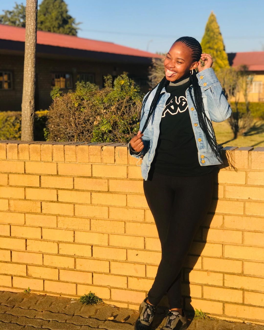 160+ Hairstyles for Big Forehead