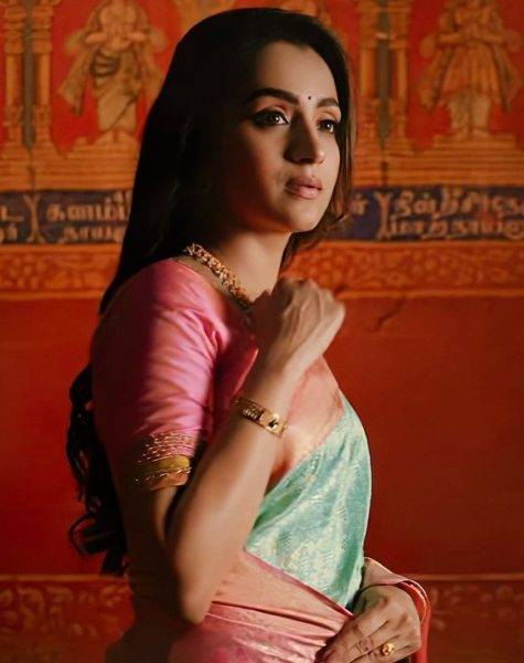 170+ Trisha Krishnan Hairstyles