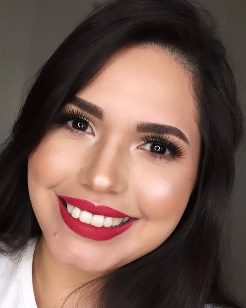 55+ Long Hairstyles for Round Face Shape Women